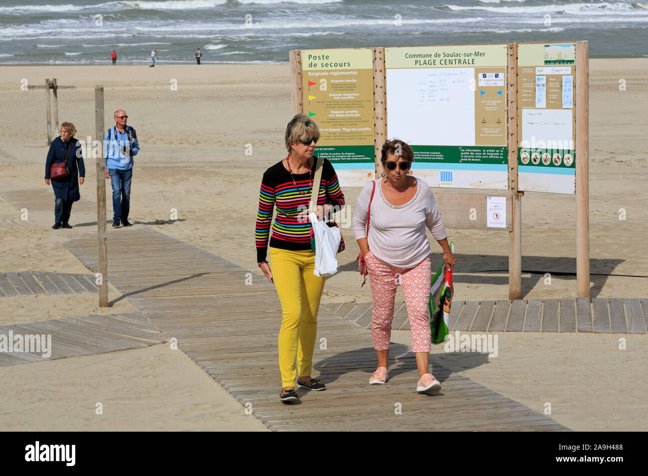 Beach, Soulac-sur-Mer, Medoc Atlantique, France Stock Photo - Alamy