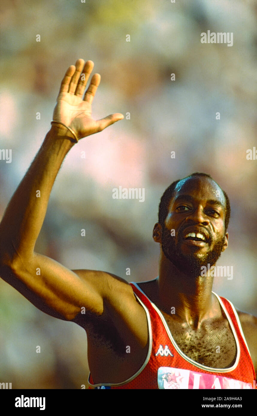 Edwin Moses (USA) competing at the 1984 Olympoic Summer Games Stock ...
