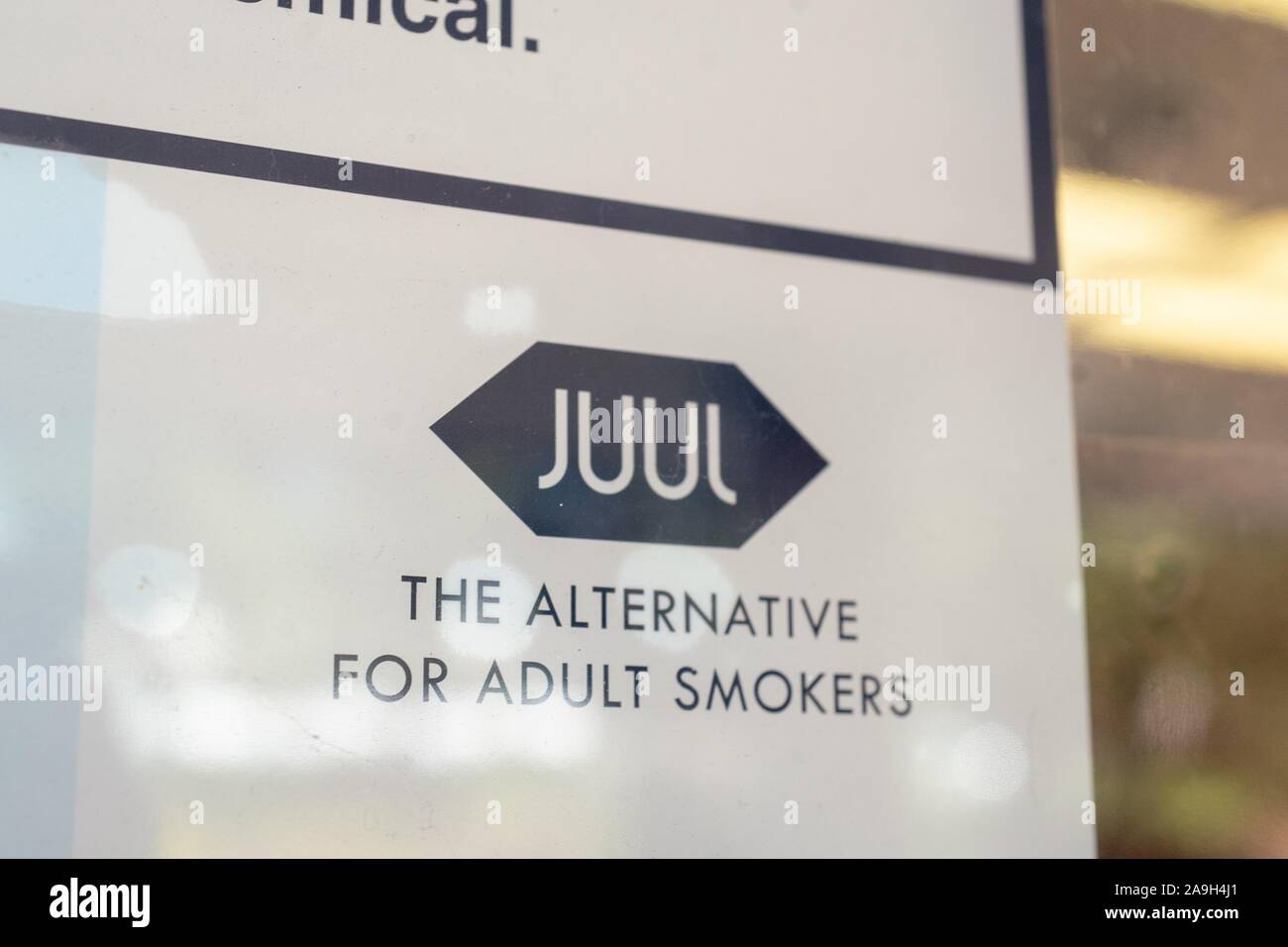 Juul hi-res stock photography and images - Alamy