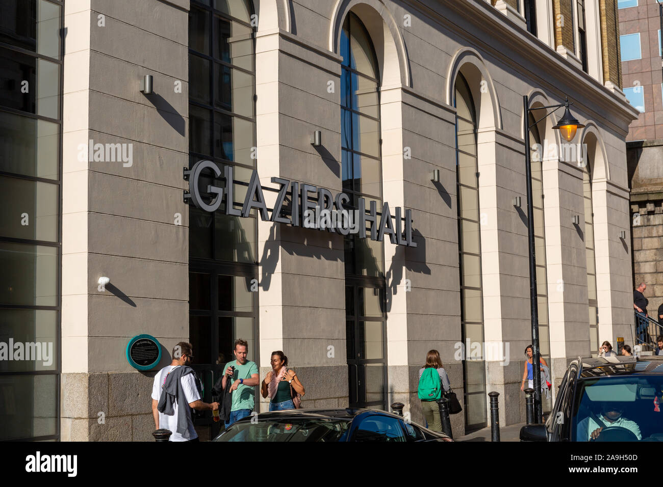 Glazier's hall hi-res stock photography and images - Alamy