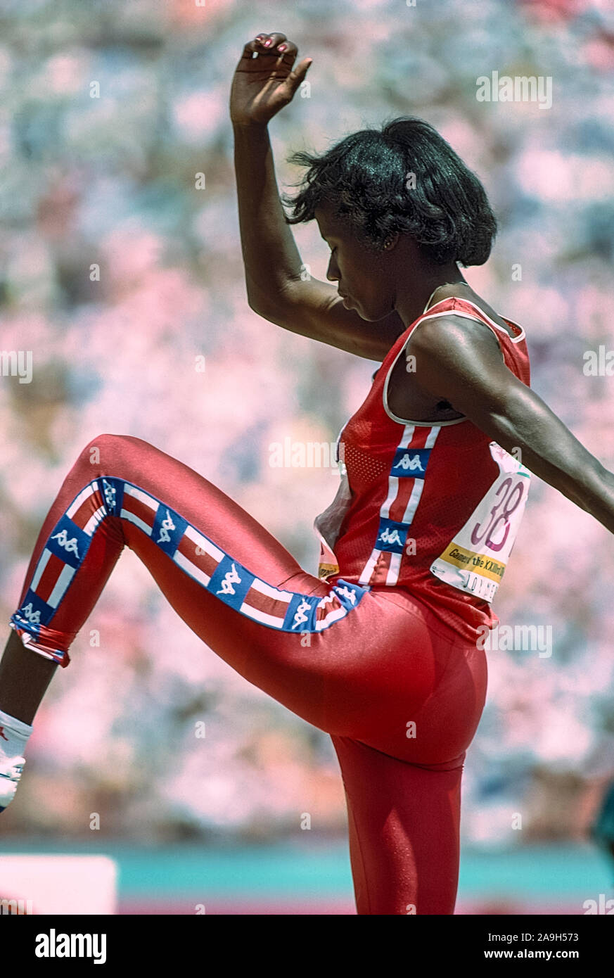 Jackie joyner kersee 1984 hi-res stock photography and images - Alamy