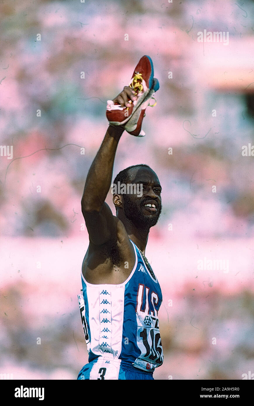 Edwin Moses (USA) competing at the 1987 World Championships in ...