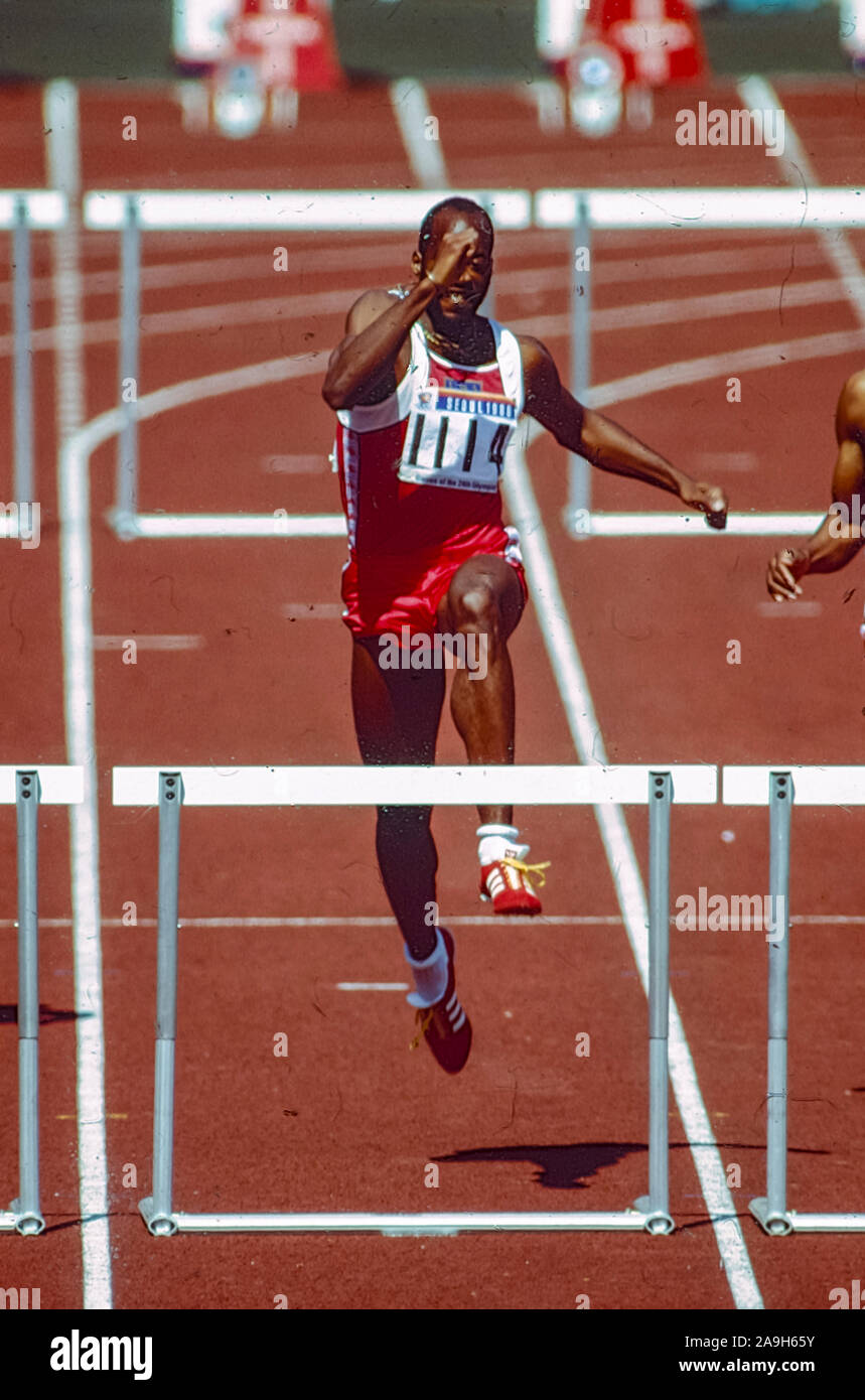 Edwin Moses (USA) competing at the 1988 Olympoic Summer Games Stock ...