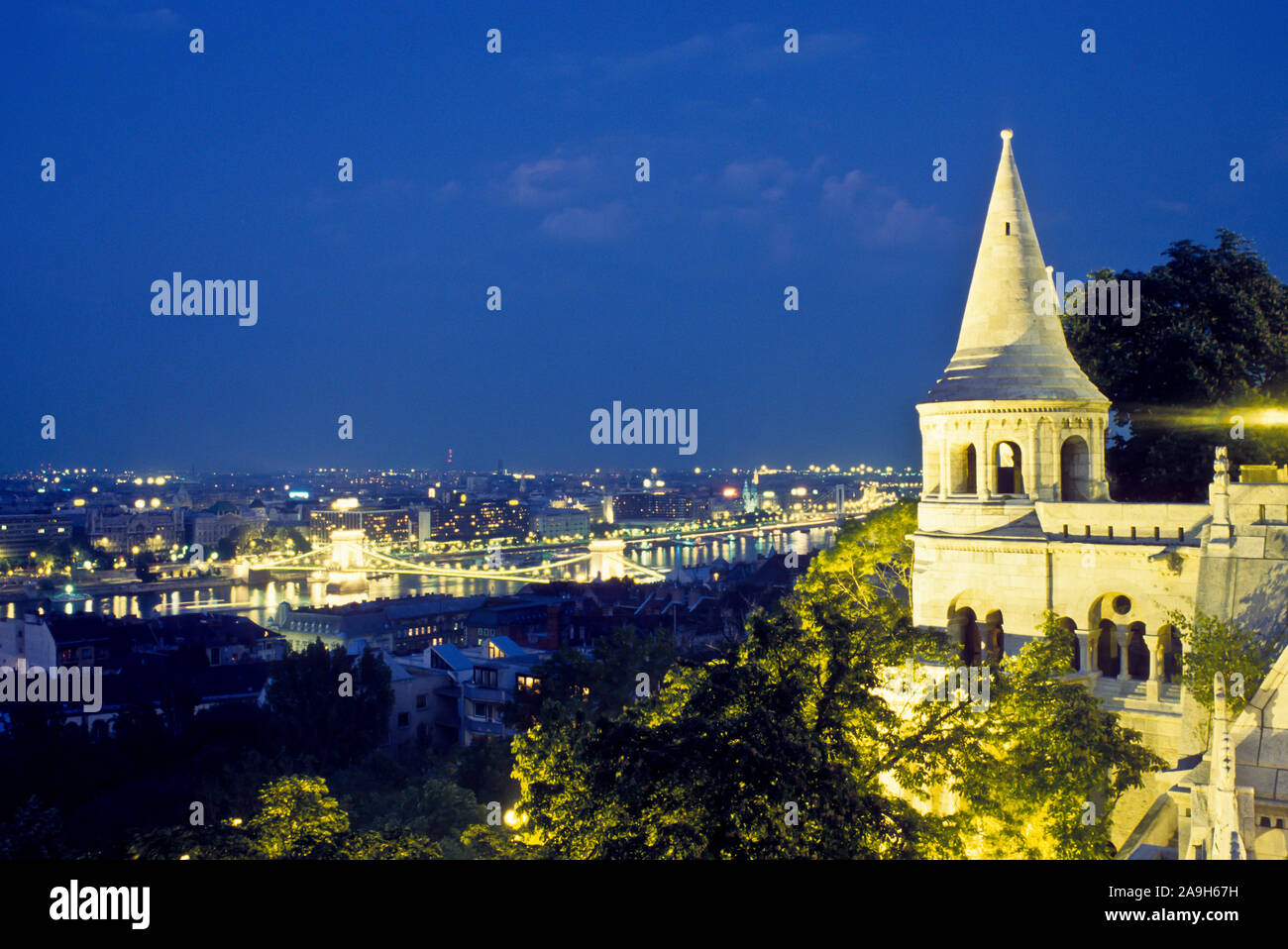 Budapest, Halászbástya, Fischerbastei - Budapest, Fisherman's Bastion ...