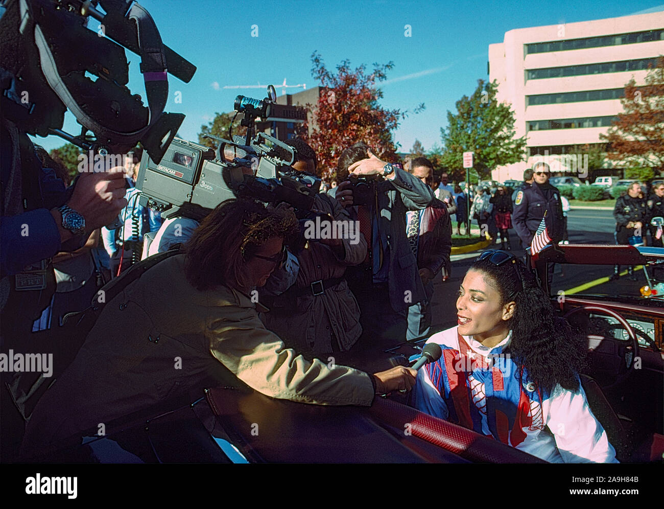 Florence Griffith Joyner at White House visit after the 1988 Olympic ...