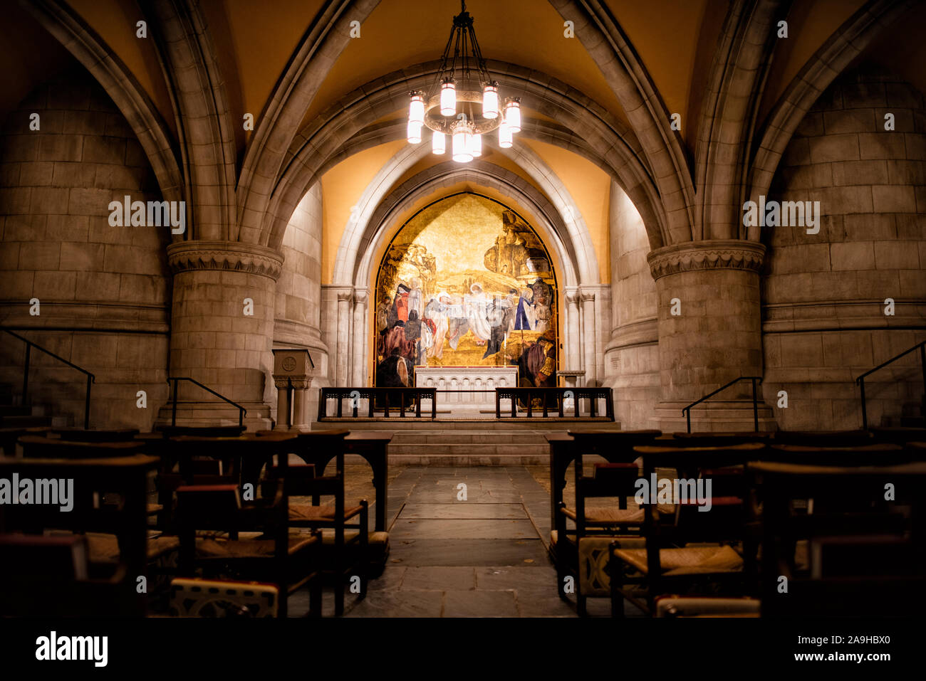Crypt of the church of st joseph hi-res stock photography and images ...