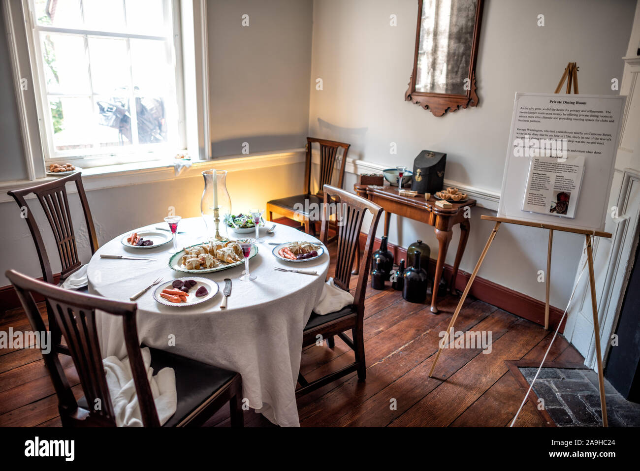 Gadsby's tavern va hi-res stock photography and images - Alamy
