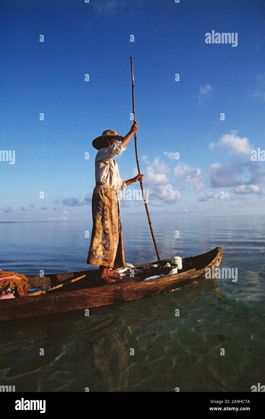 Sama bajau boat hi-res stock photography and images - Alamy