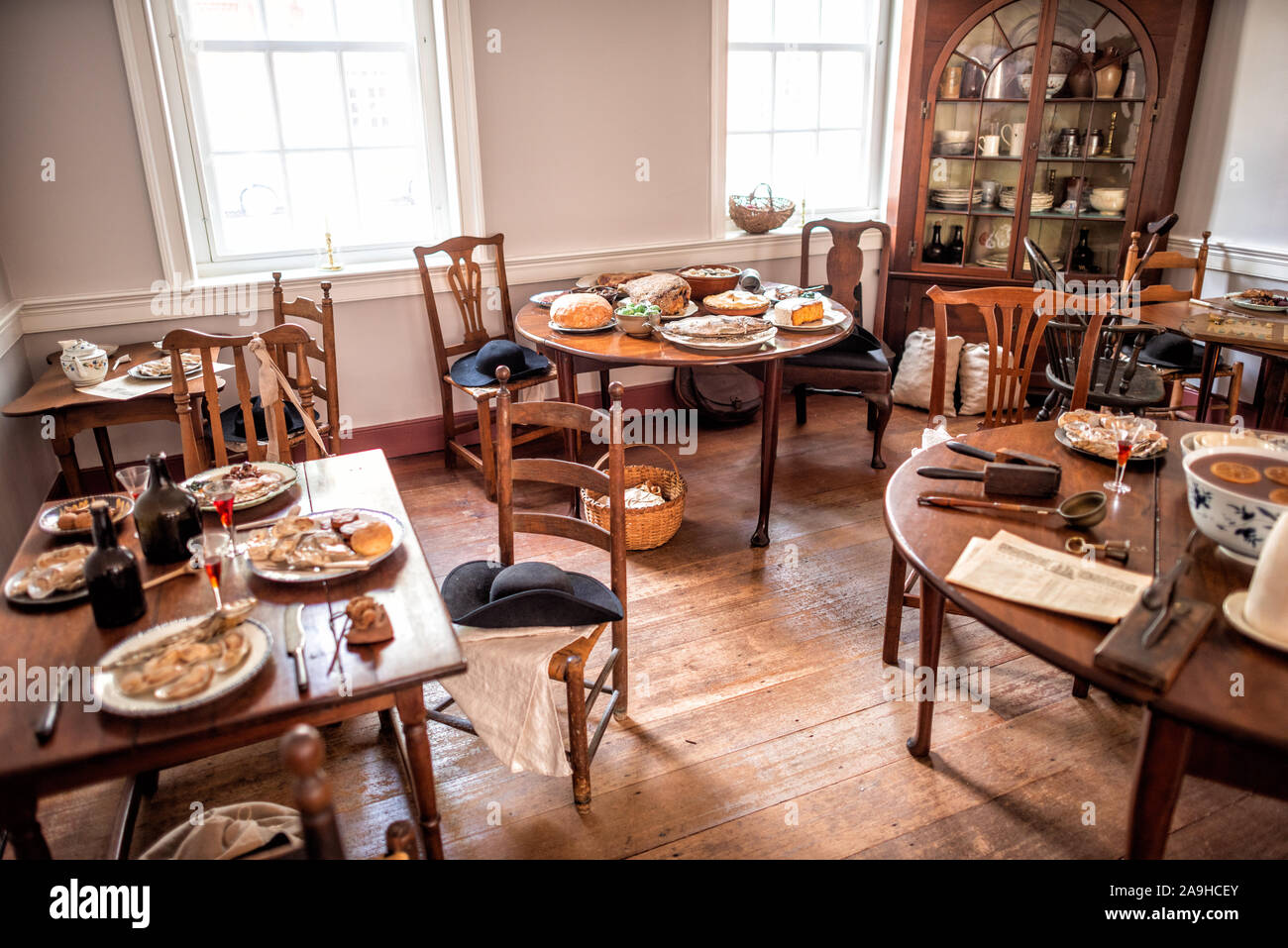 18th century america dining hi-res stock photography and images - Alamy