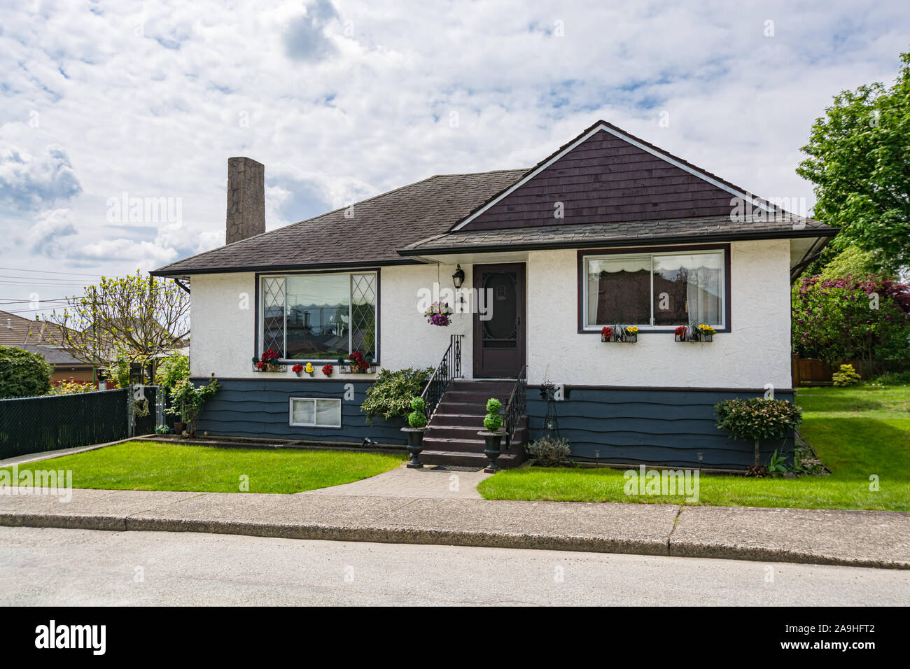 American average family hi-res stock photography and images - Alamy