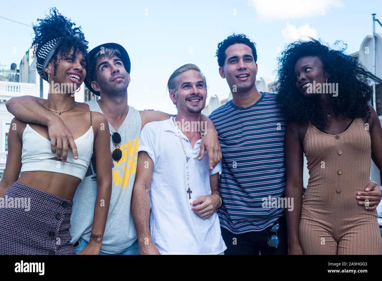 Havana cuba mixed group male female hi-res stock photography and images ...