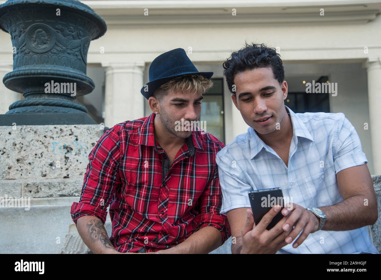 Young cuban men hi-res stock photography and images - Alamy