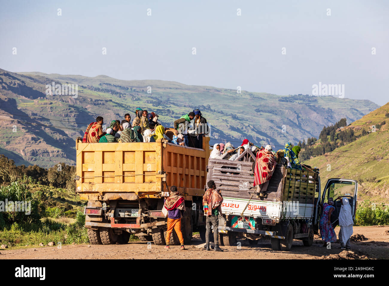 Truck transporting people africa hi-res stock photography and images ...