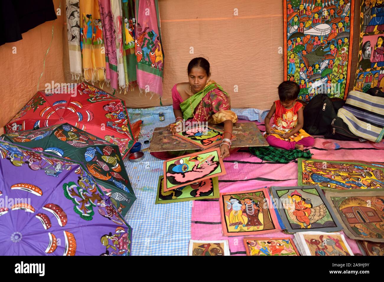 Patachitra hi-res stock photography and images - Alamy