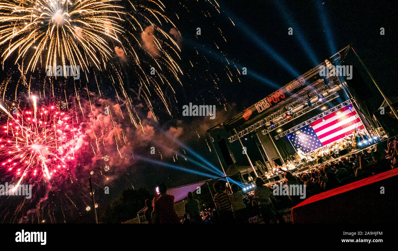 Portland (Maine) Pops Symphony on stage performing during July 4th ...
