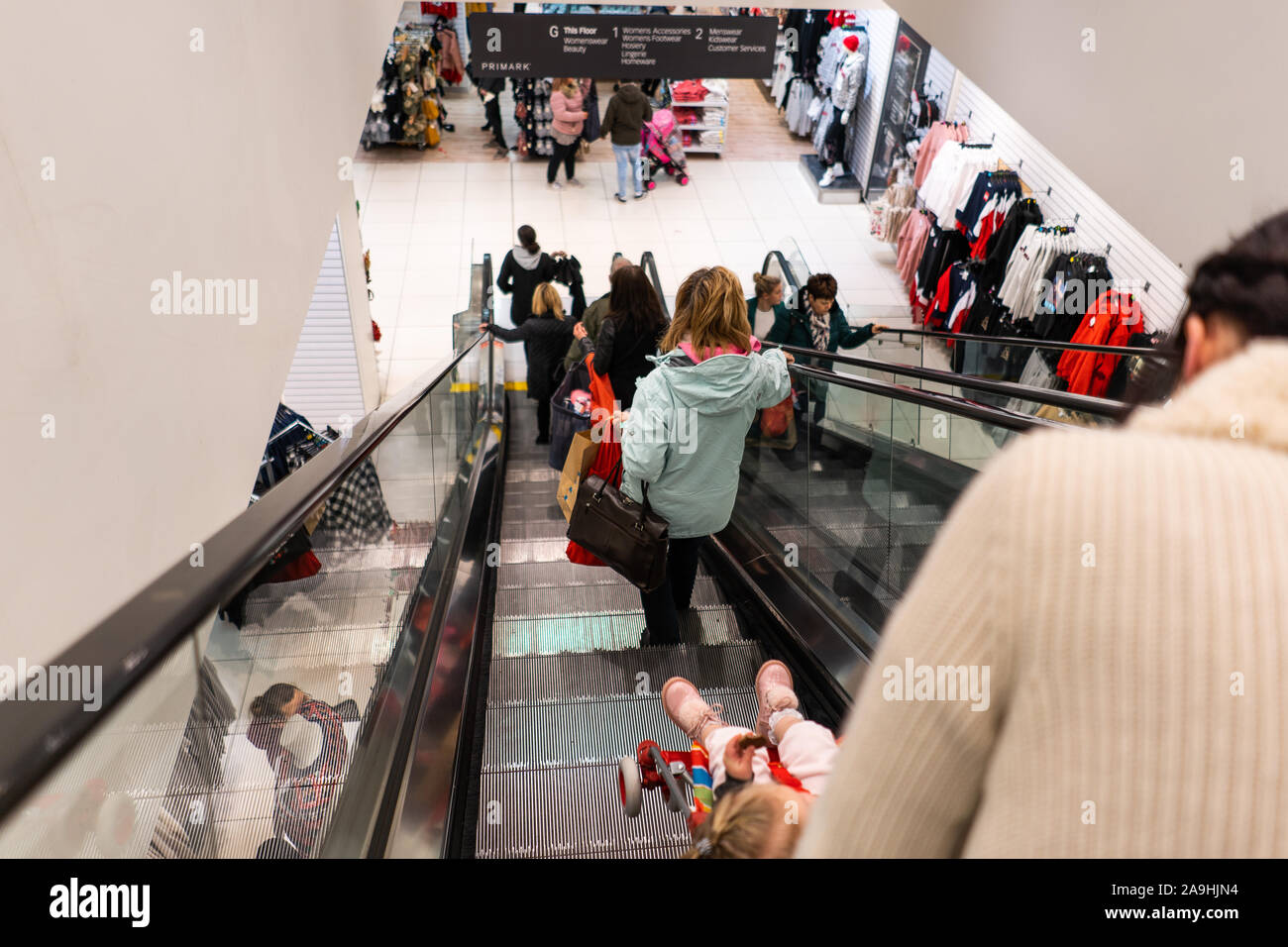 People using stairs at mall hi-res stock photography and images - Alamy