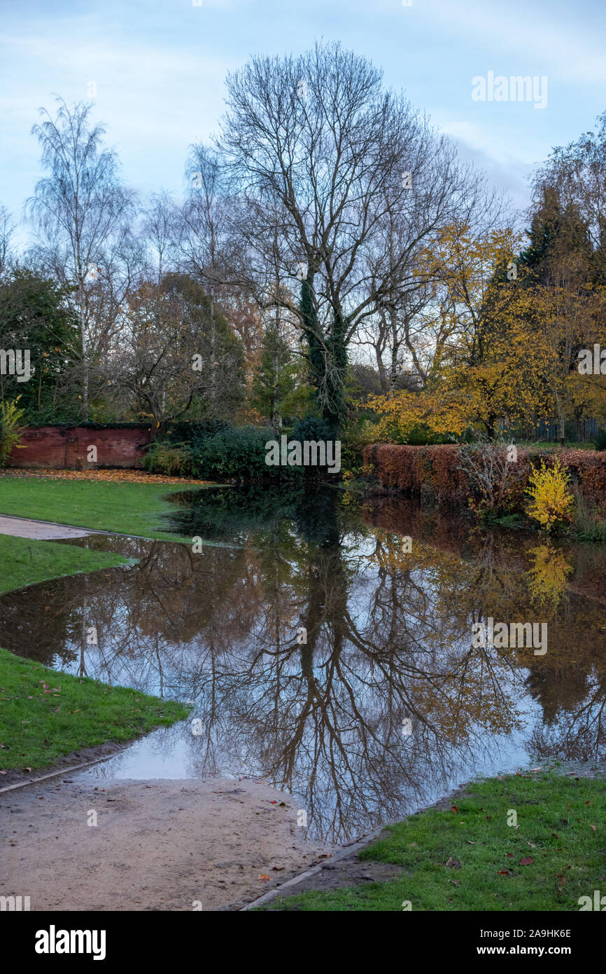 Longford park stretford hi-res stock photography and images - Alamy
