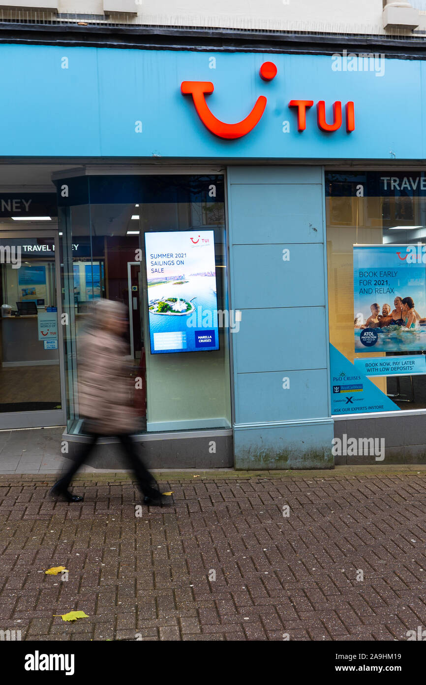 Tui store uk hi-res stock photography and images - Alamy