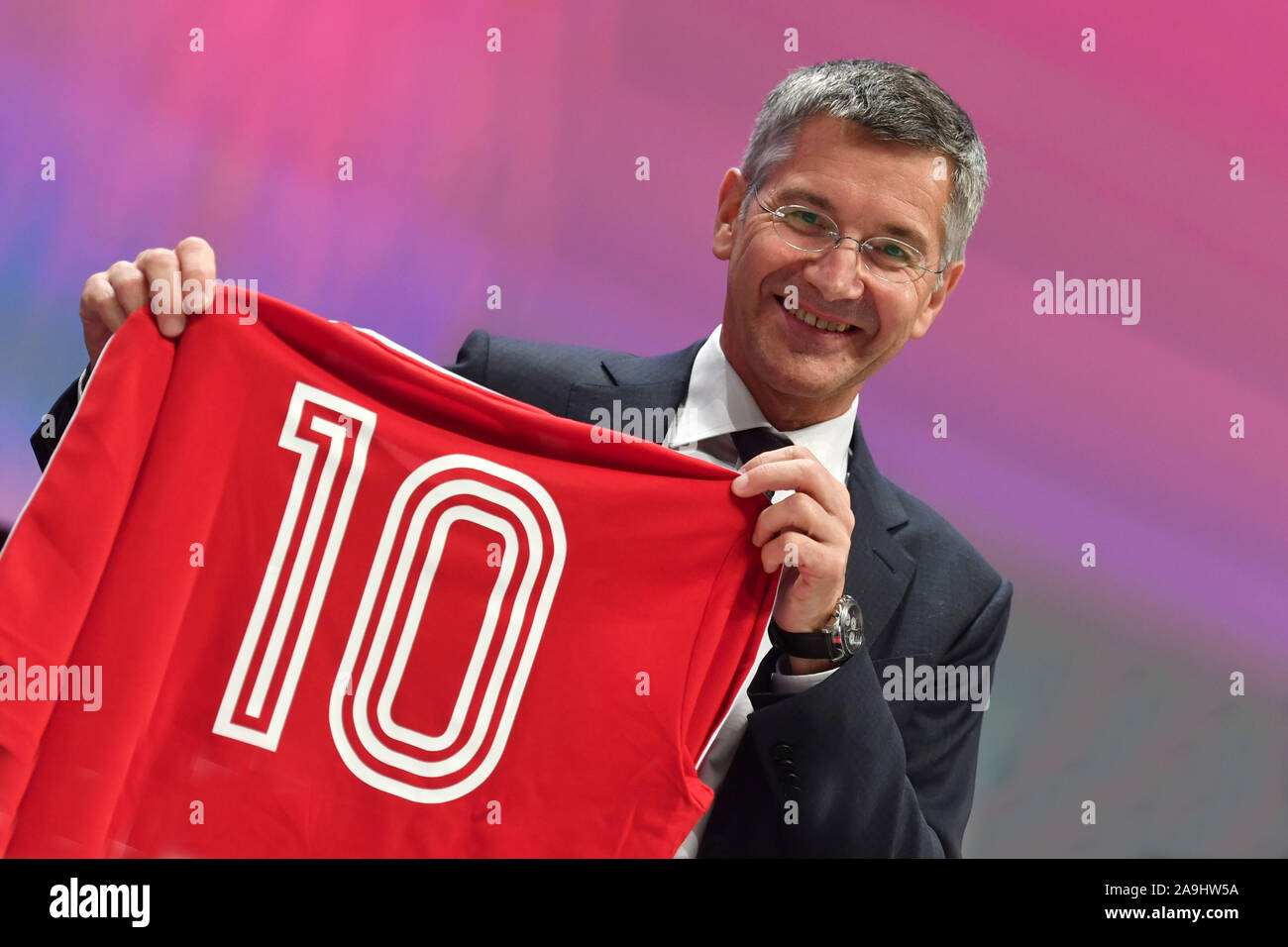 Number 10 jersey hi-res stock photography and images - Alamy