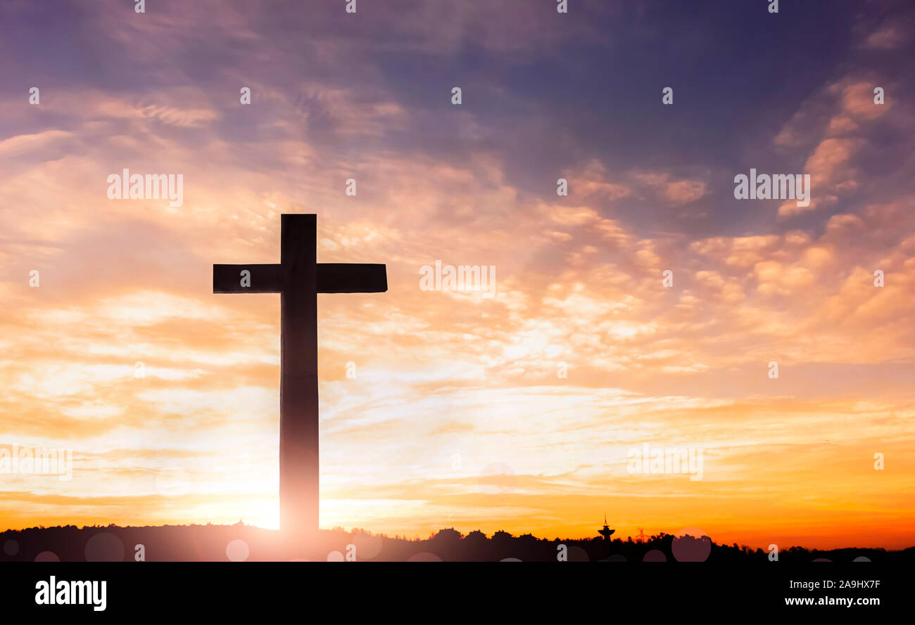 Christ Jesus concept: cross in the morning at sunrise Stock Photo - Alamy