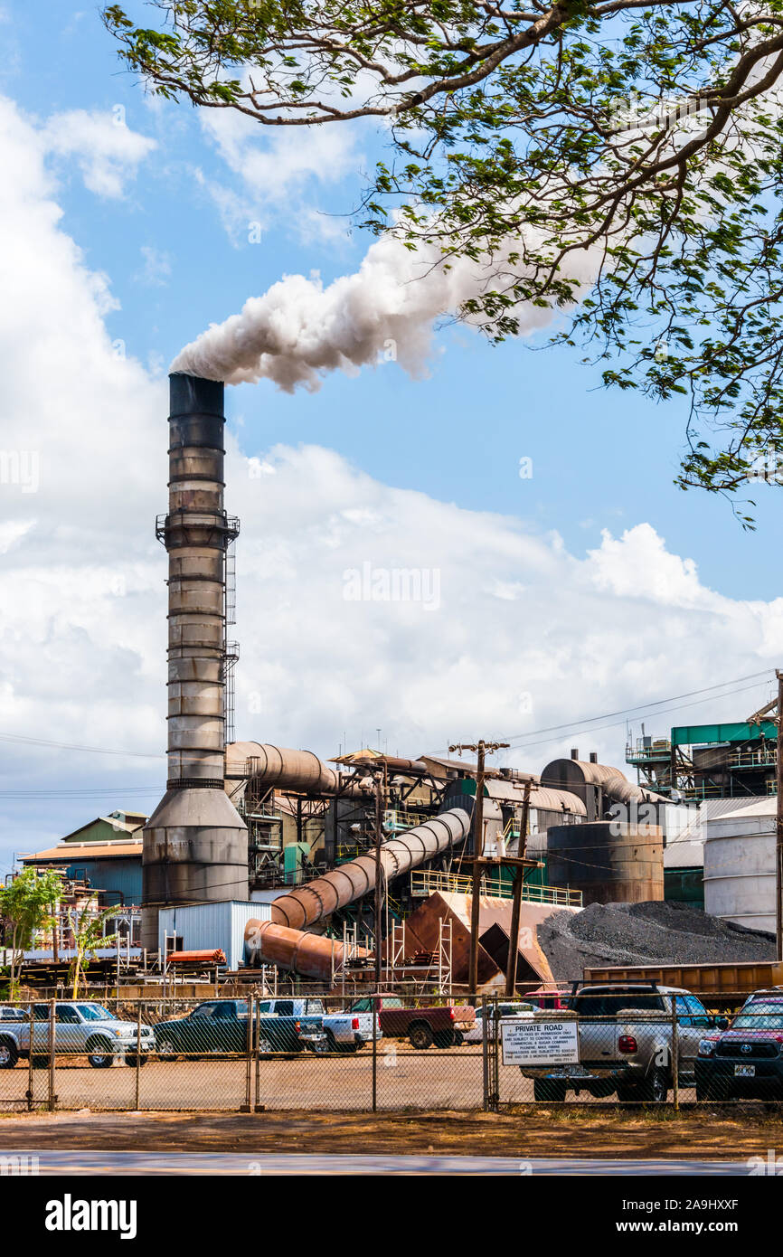 Puunene sugar mill maui hawaii hi-res stock photography and images - Alamy