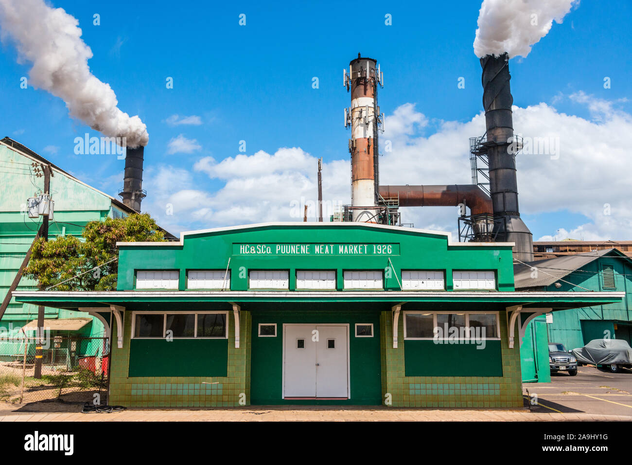 Puunene sugar mill maui hawaii hi-res stock photography and images - Alamy
