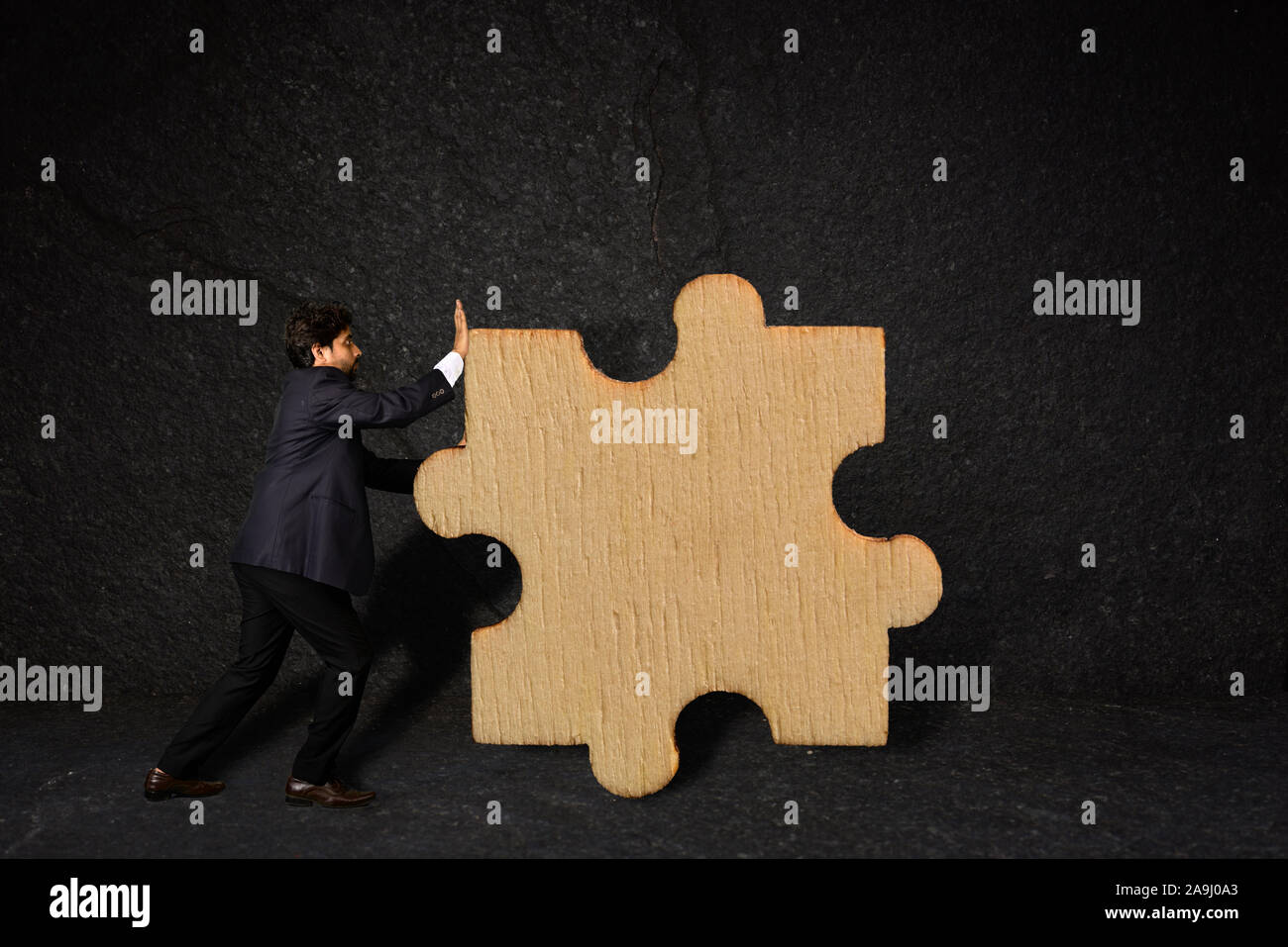 Person pushing against wall hi-res stock photography and images - Alamy