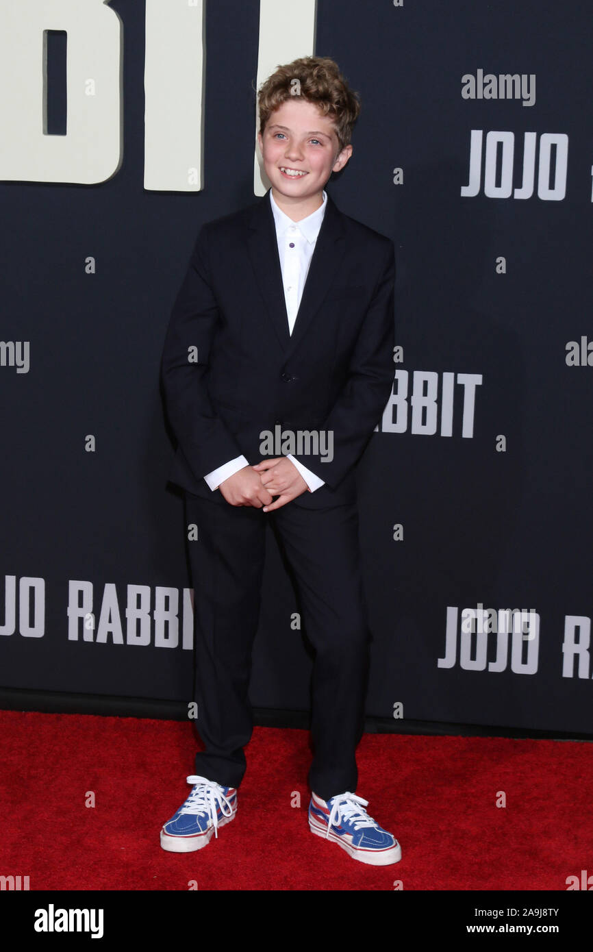 Roman griffin davis jojo rabbit hi-res stock photography and images - Alamy