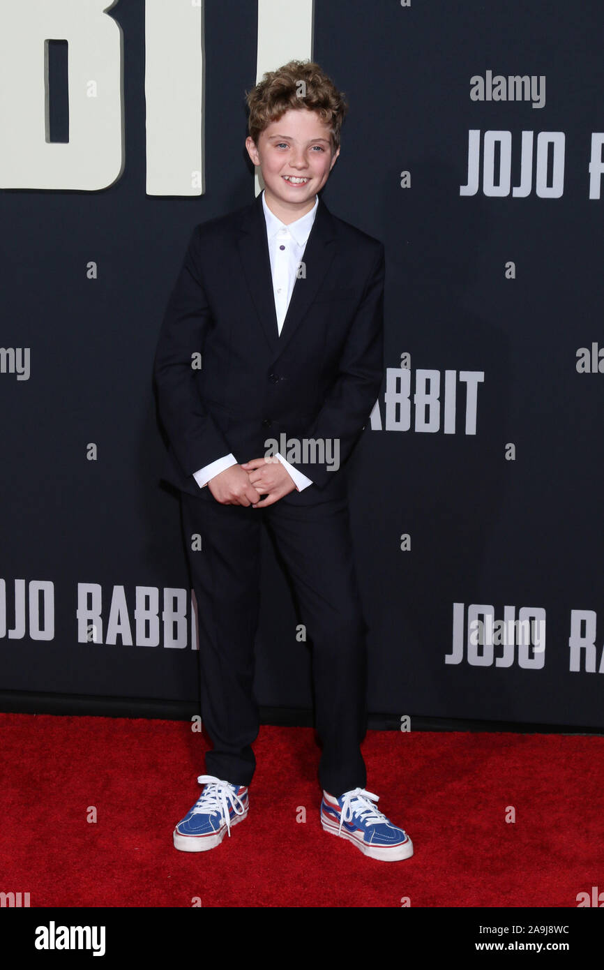 Roman griffin davis jojo rabbit hi-res stock photography and images - Alamy