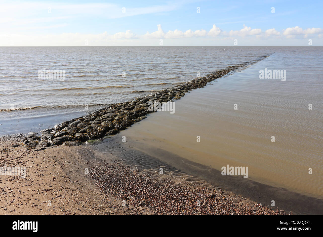 Wave breaker stone hi-res stock photography and images - Alamy