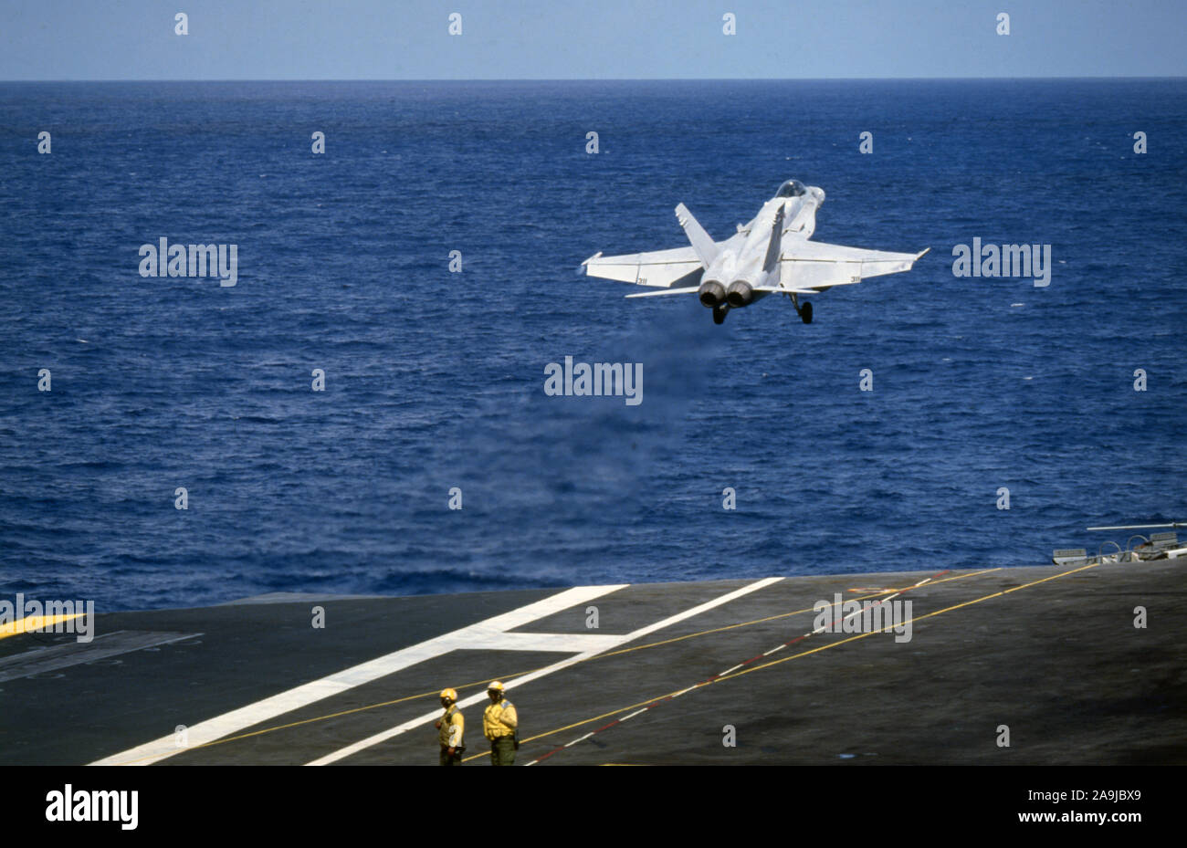 US NAVY / United States Navy Flugzeugträger Kitty-Hawk-Klasse ...