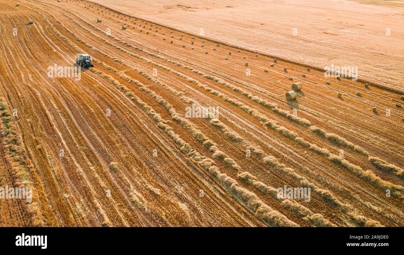Bale binder hi-res stock photography and images - Alamy