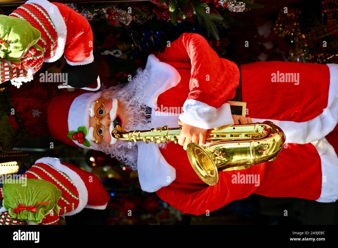 Santa claus with trumpet hi-res stock photography and images - Alamy