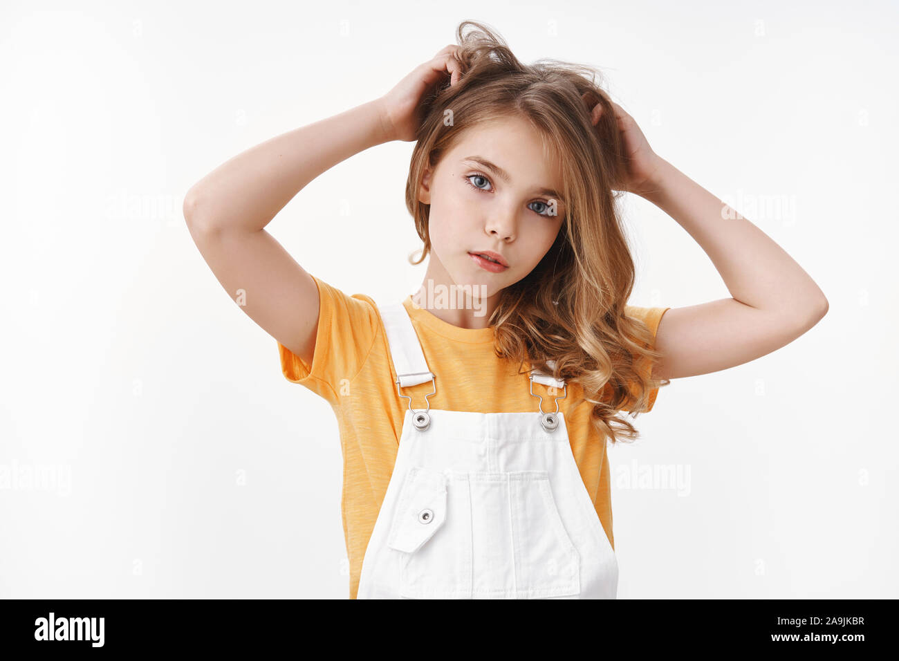 Scratch hair hi-res stock photography and images - Alamy