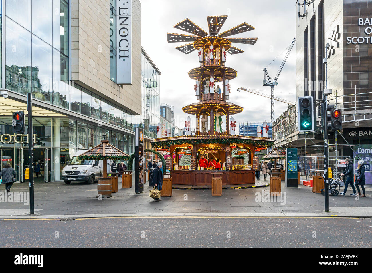 Entrance from street christmas hi-res stock photography and images - Alamy