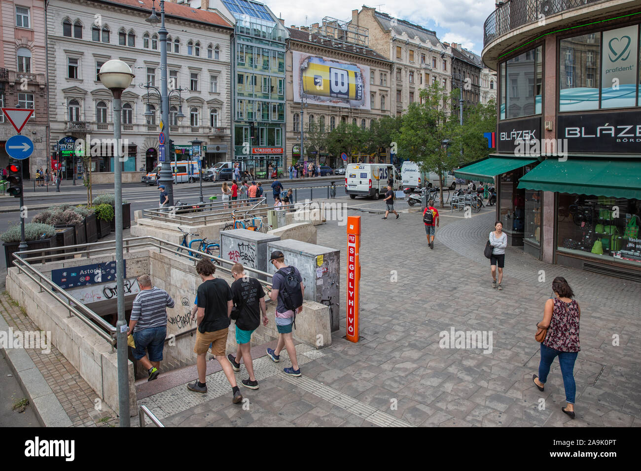 Shopping street downtown Budapest with traffic during rush hour Stock ...