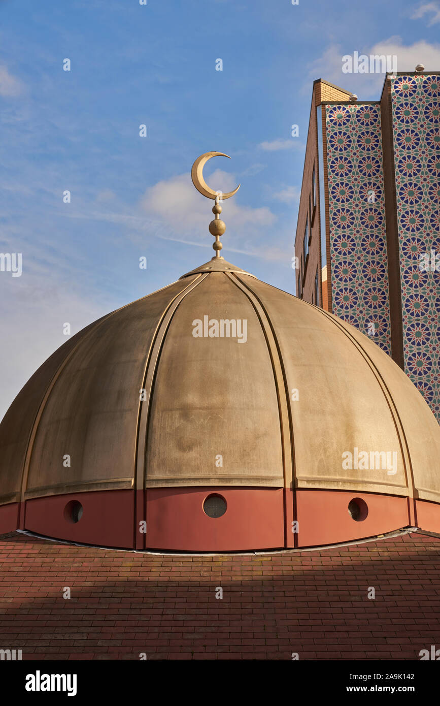 Mosque whitechapel hi-res stock photography and images - Alamy