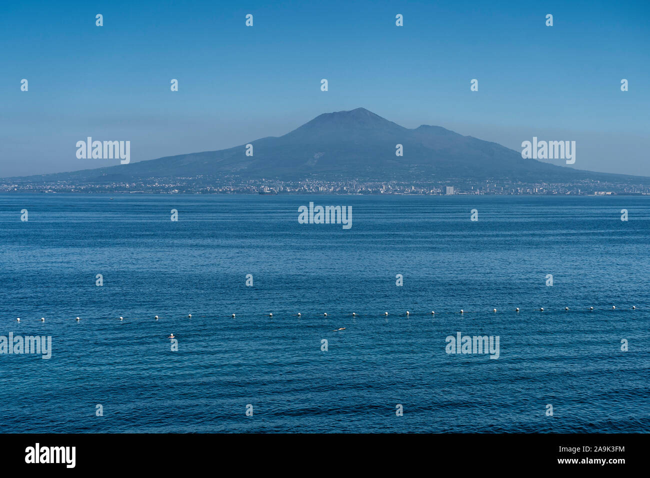 Castellammare di stabia vesuvio hi-res stock photography and images - Alamy