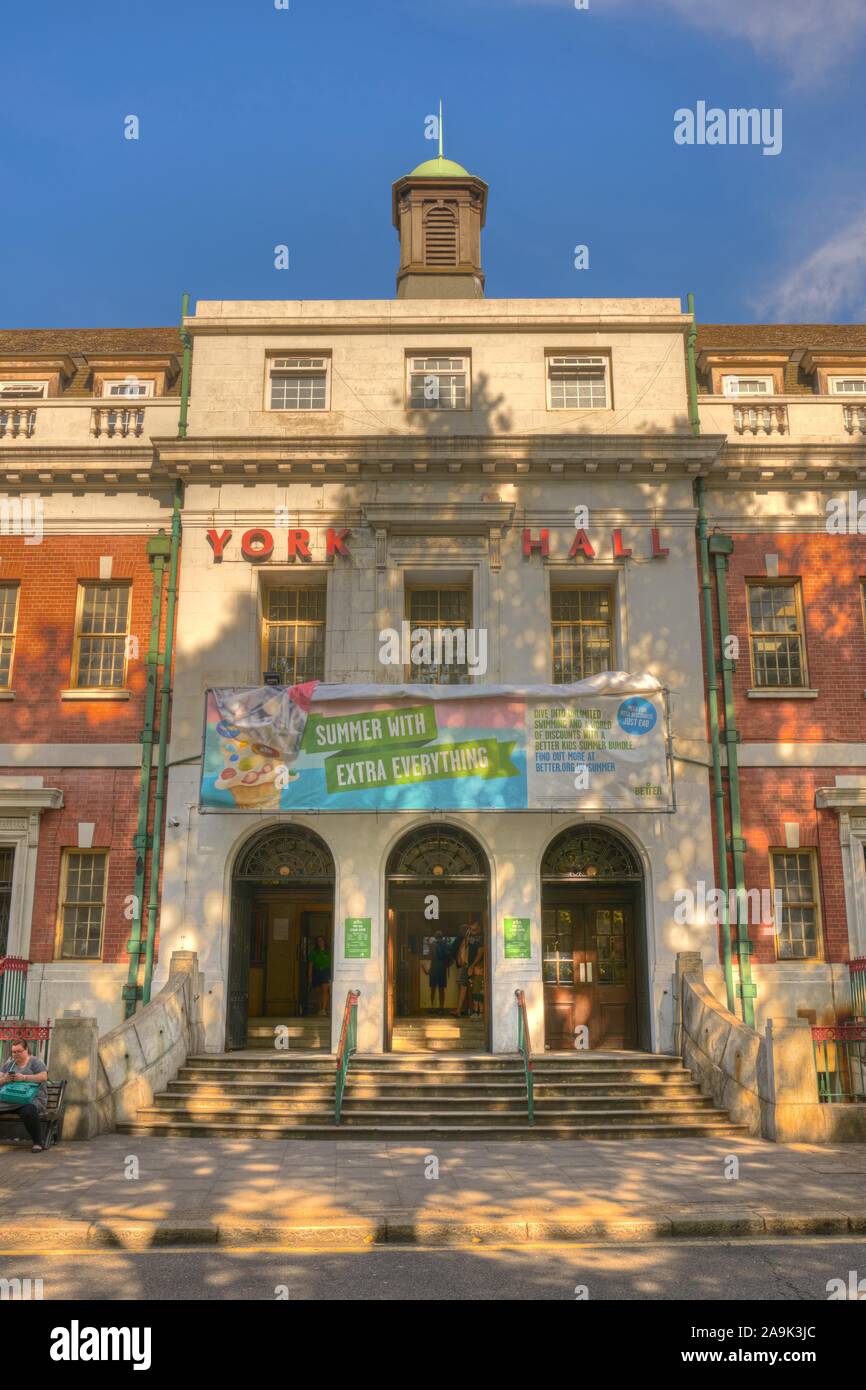 York hall bethnal green boxing hi-res stock photography and images - Alamy