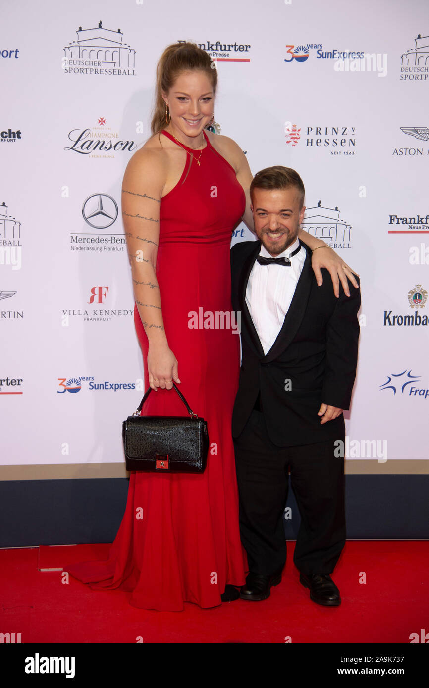 Mathias MESTER, Athletics Paralympics, Companion Alina KENZEL, red ...