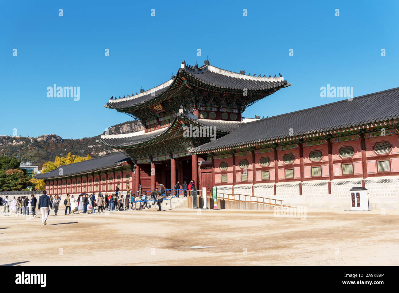 Joseon dynasty korean architecture hi-res stock photography and images ...