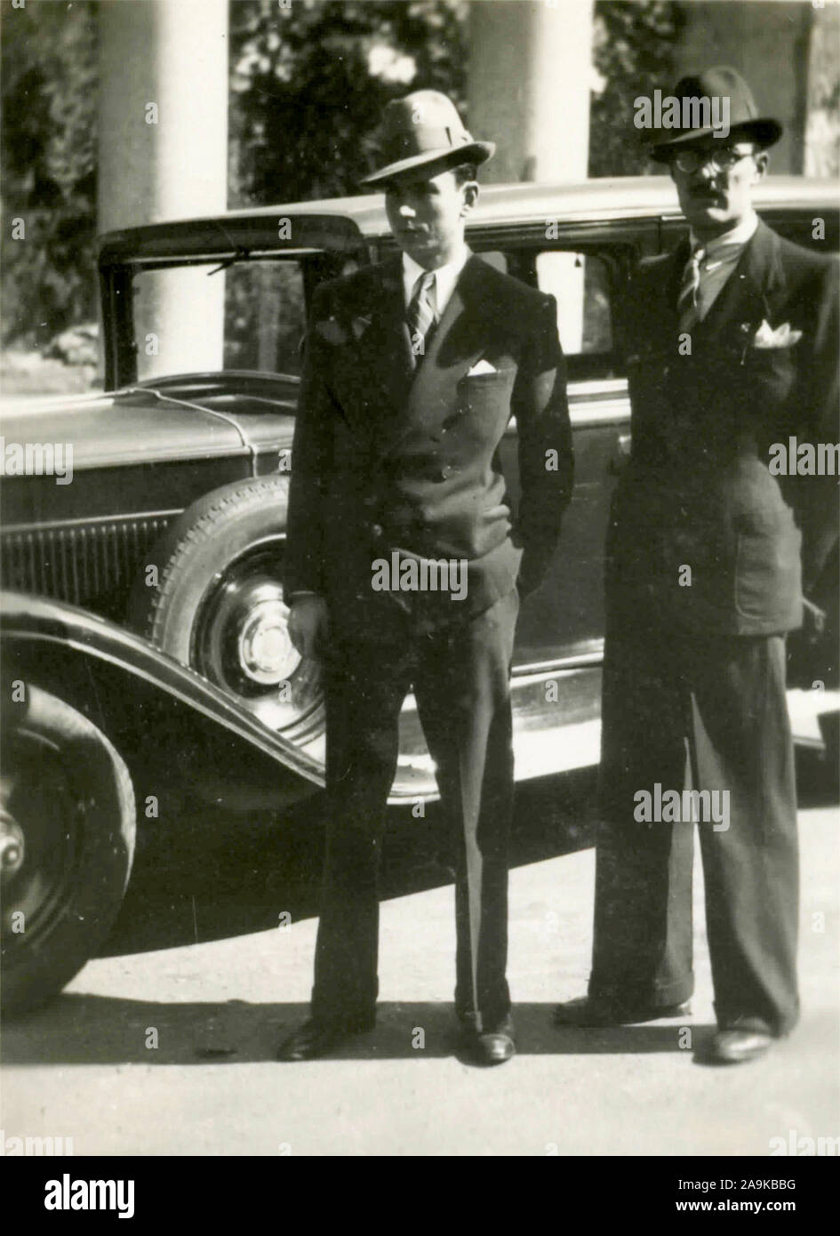 Men and their cars hi-res stock photography and images - Alamy