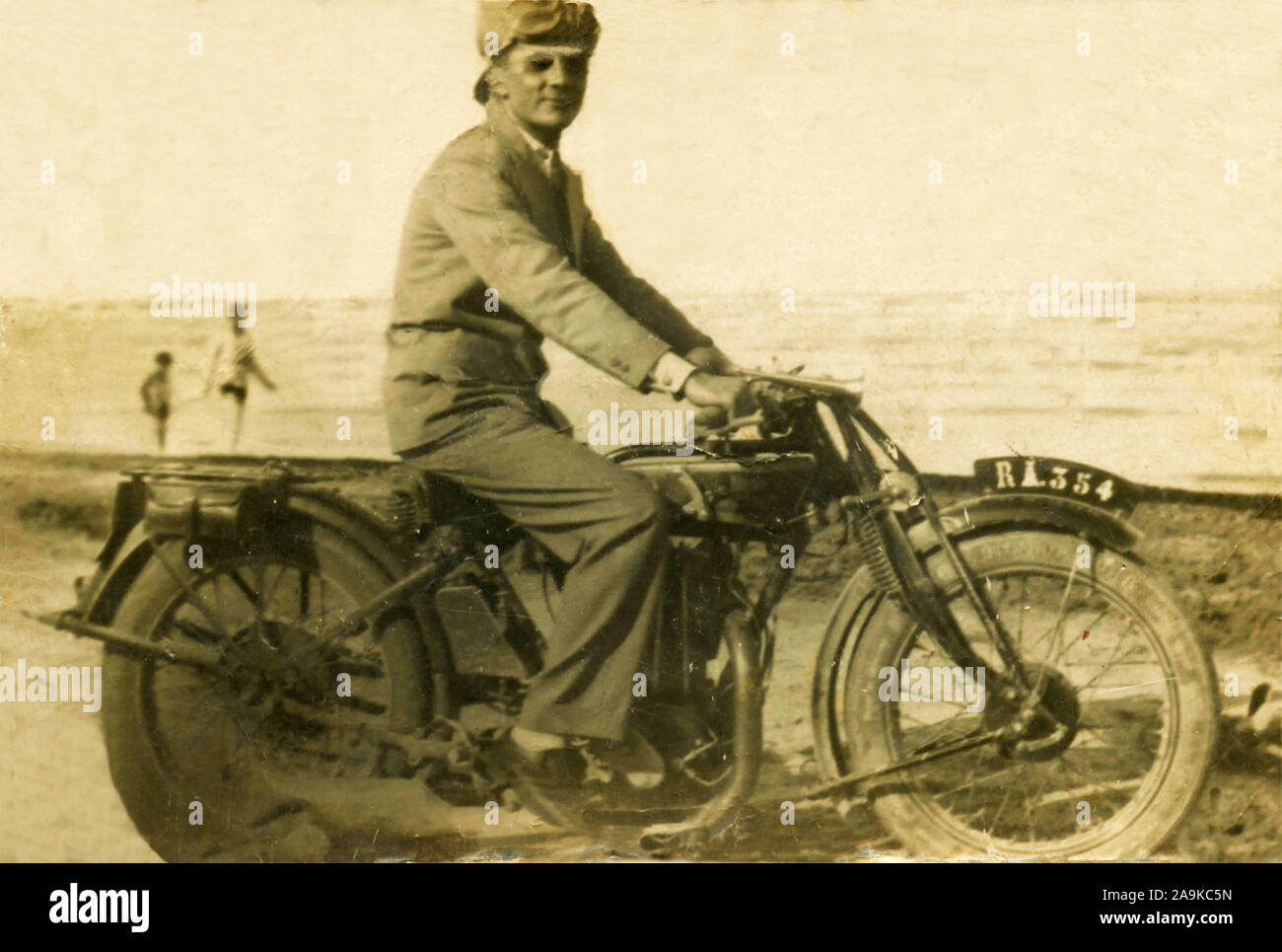 1910 motorcycle hi-res stock photography and images - Alamy
