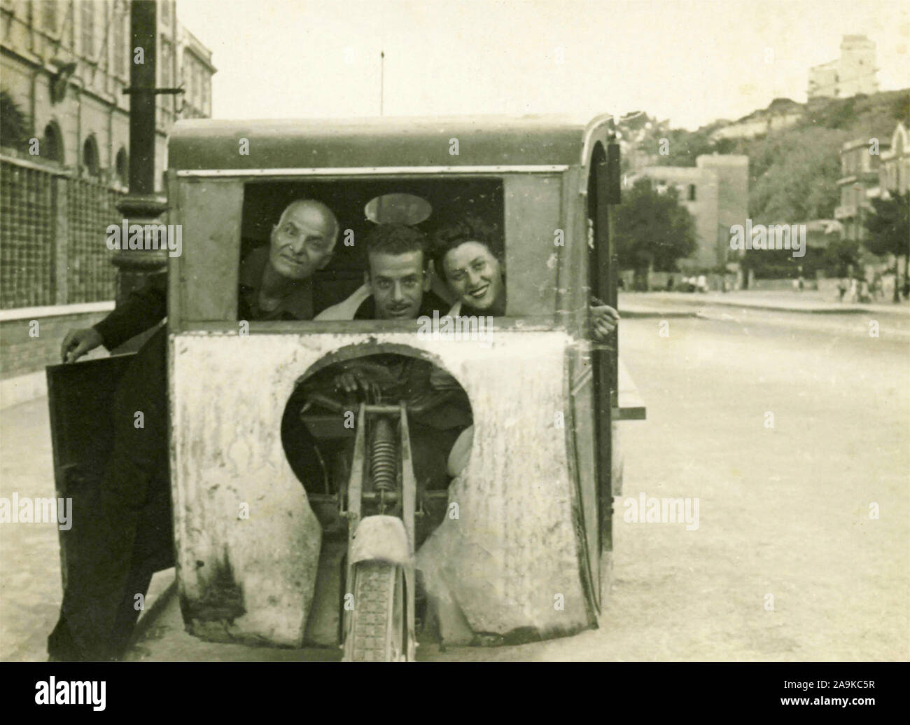 Old jalopy hi-res stock photography and images - Alamy