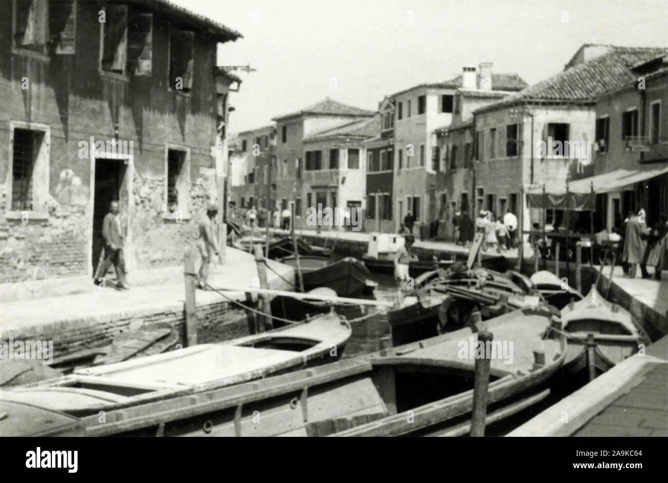Pedestrians view hi-res stock photography and images - Alamy