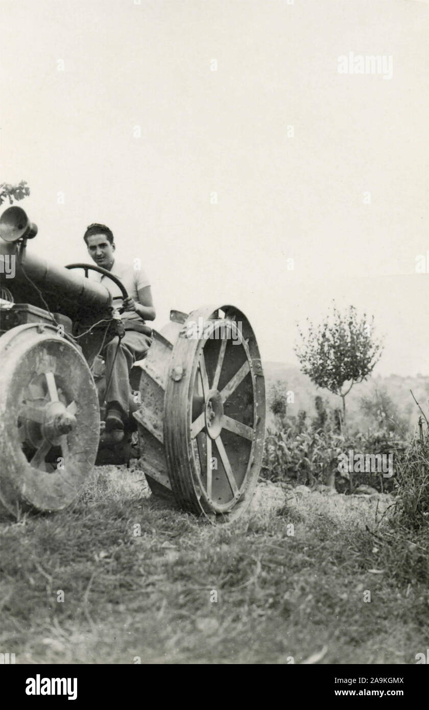1930s tractor hi-res stock photography and images - Alamy