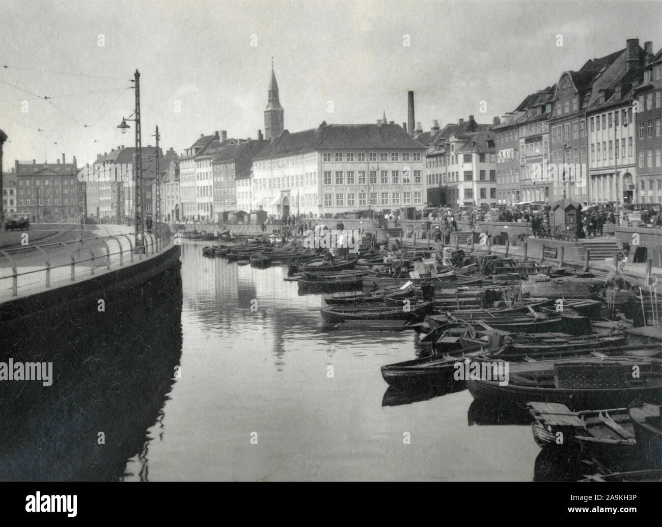 The channel on Gammel Strand, Copenhagen, Denmark Stock Photo - Alamy