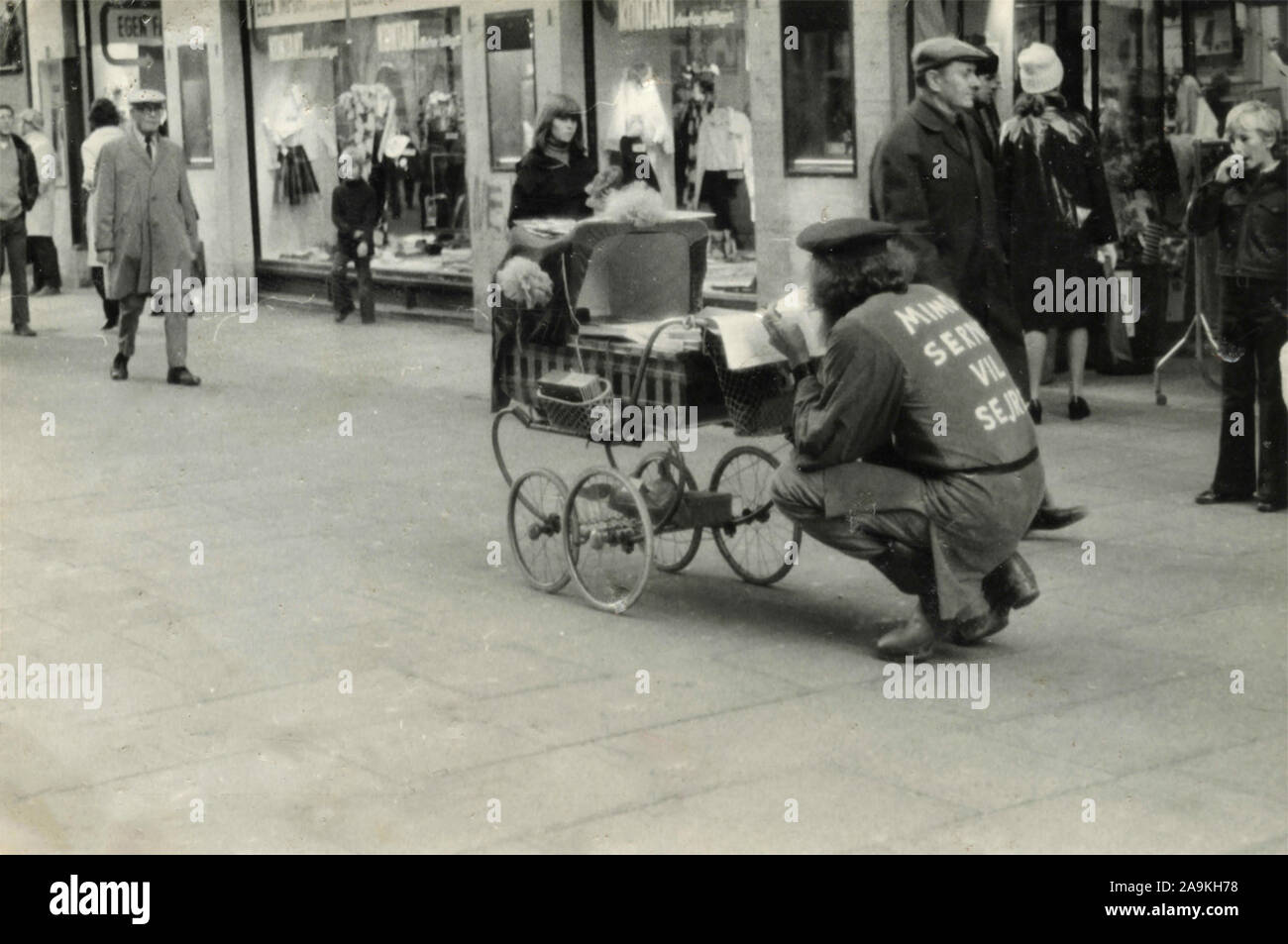 Man pram 1970s hi-res stock photography and images - Alamy