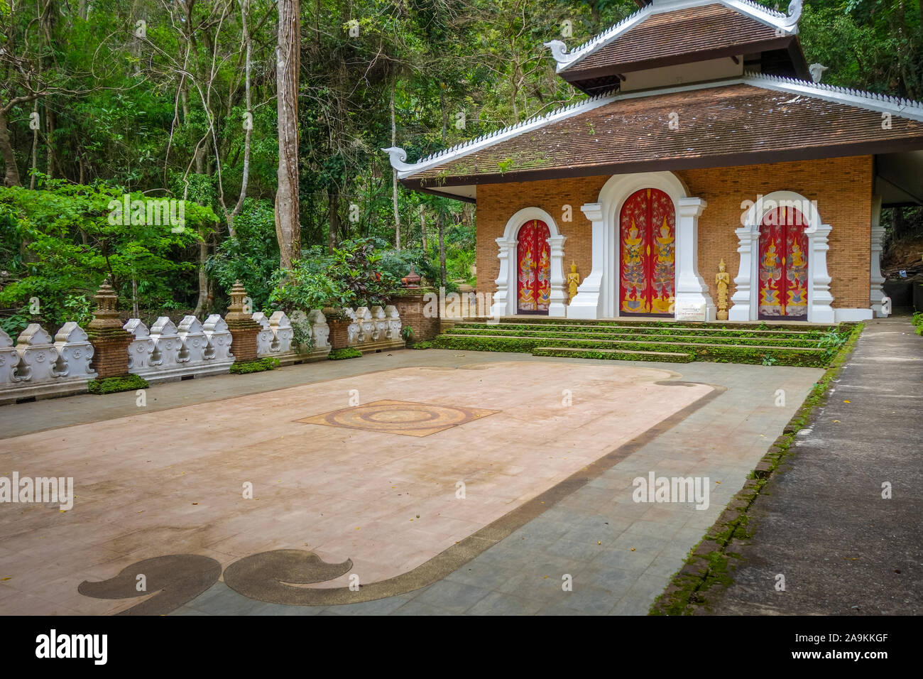 Wat Palad temple buildings in jungle, Chiang Mai, Thailand Stock Photo ...
