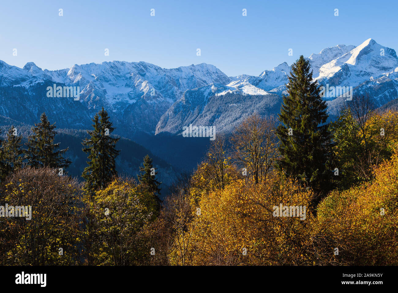 Alpine region hi-res stock photography and images - Alamy